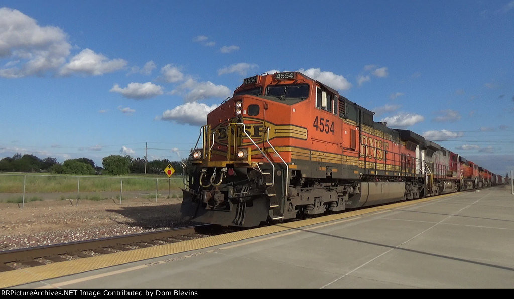 BNSF 4554